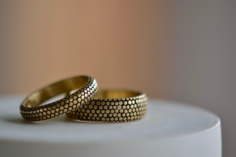 Dot Band Dotted Band – OK Fine Furniture